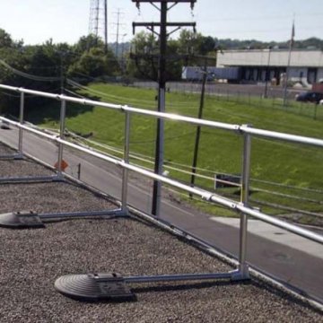 Install a Roof Safety Railing within Pipe Handrail Fittings